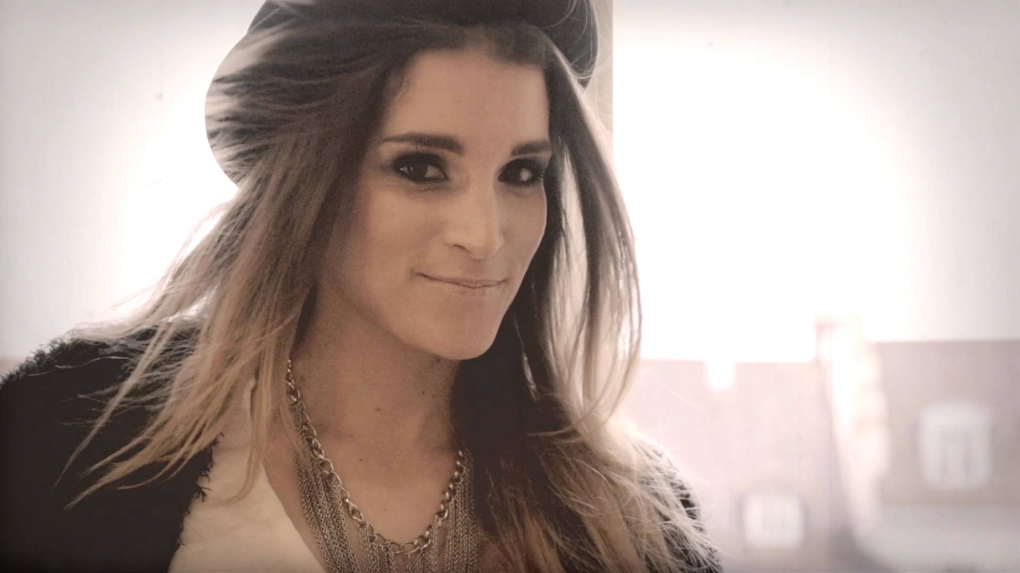 Picture of Lina Button