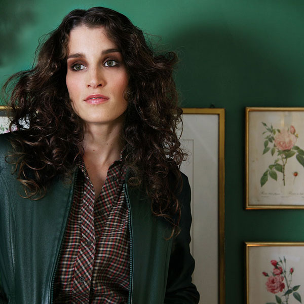 Picture of Lina Button