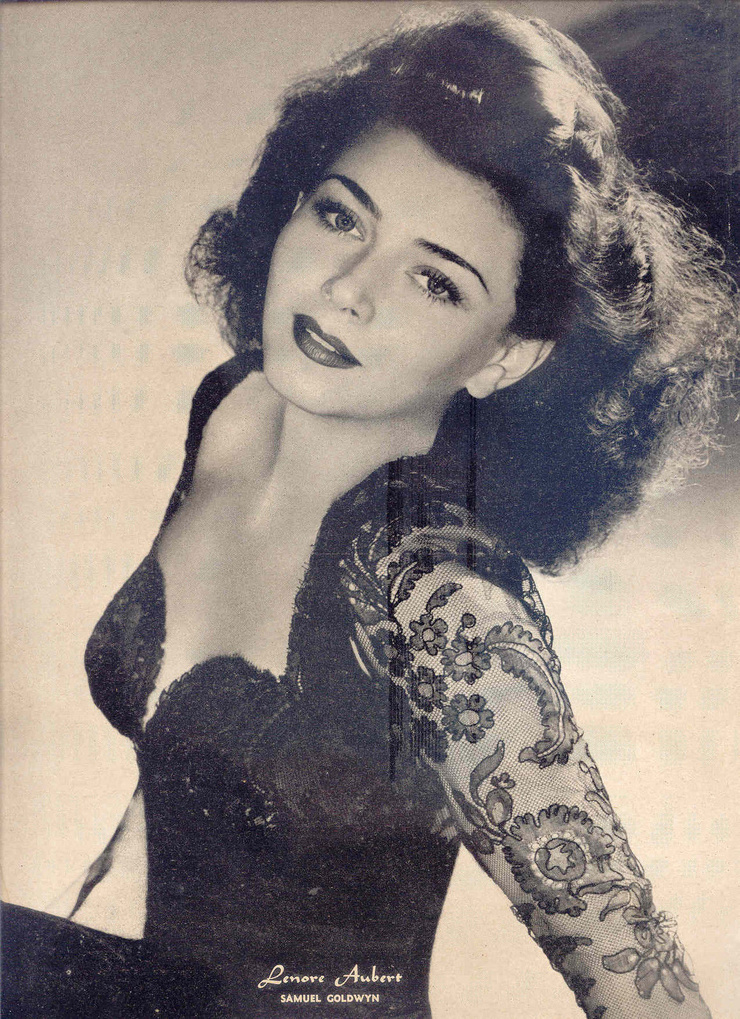 Picture of Lénore Aubert