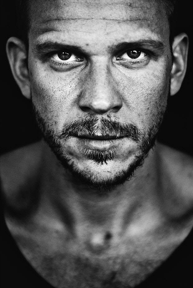 Gustaf Skarsgård picture