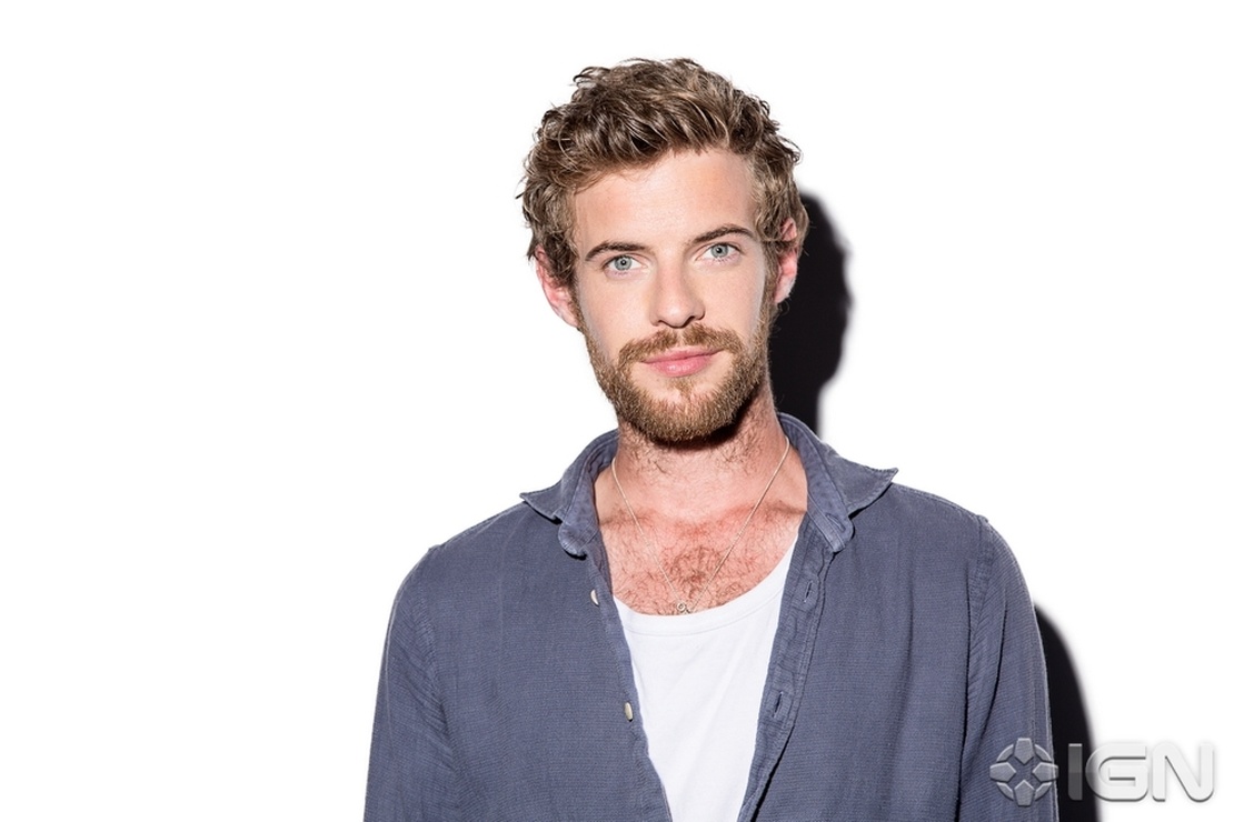 Picture of Harry Treadaway