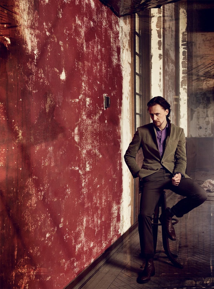 Picture of Tom Hiddleston