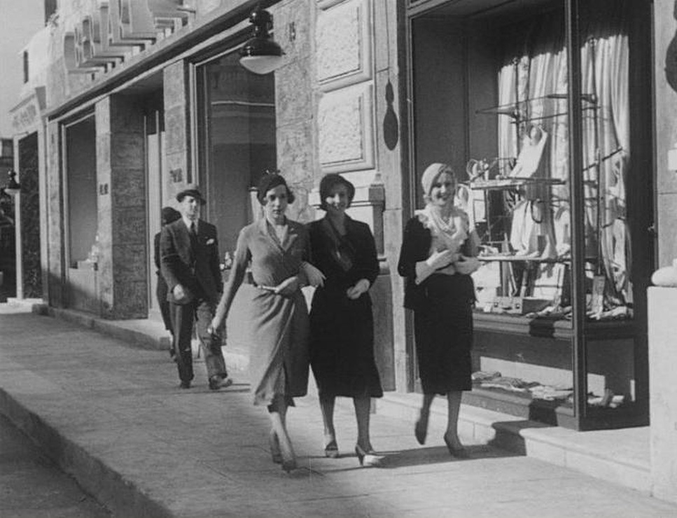 Picture of What Scoundrels Men Are!