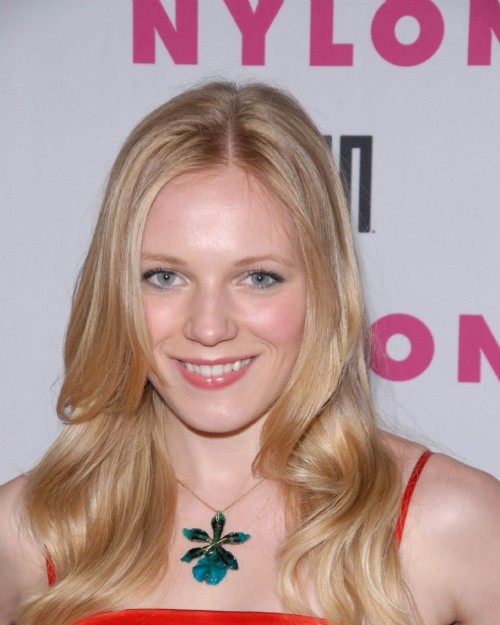 Emma Bell image
