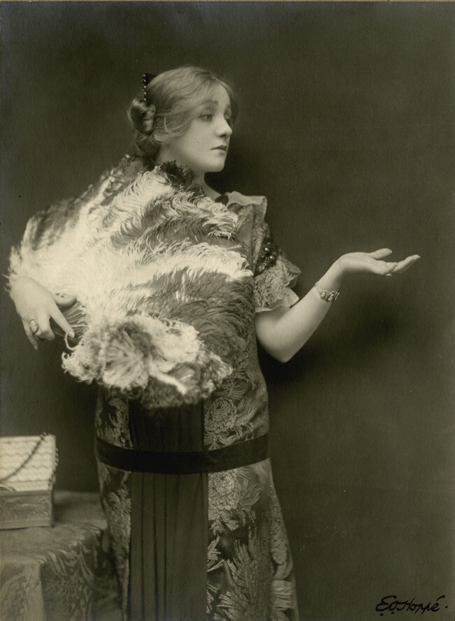 Picture of Laurette Taylor