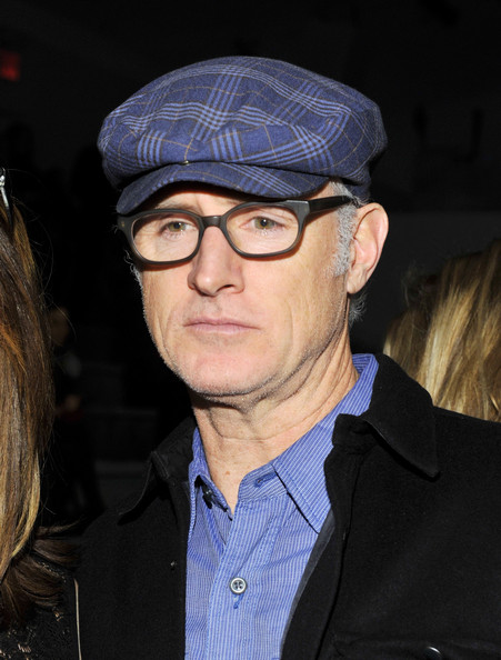 Picture of John Slattery