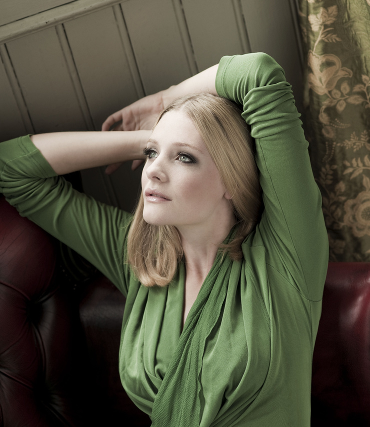 Picture of Romola Garai