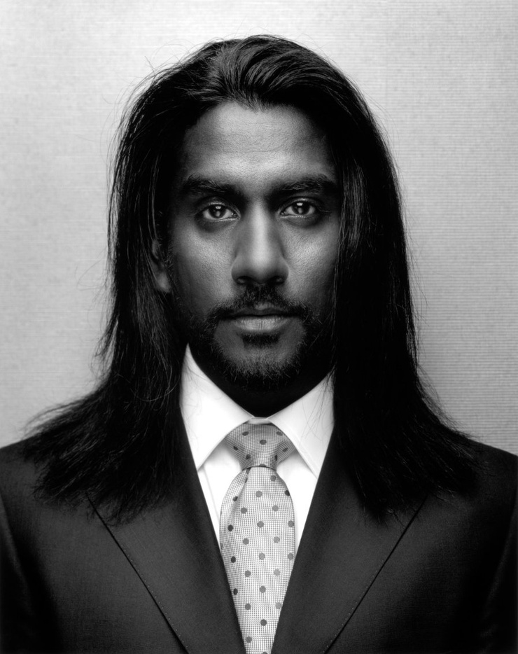 Picture of Naveen Andrews