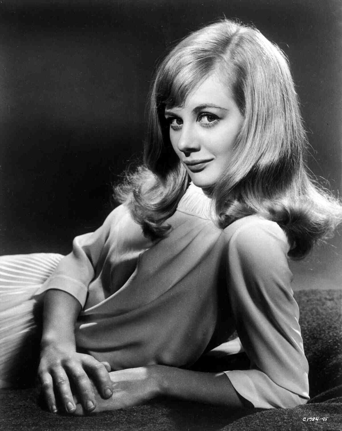 Picture of Shirley Knight
