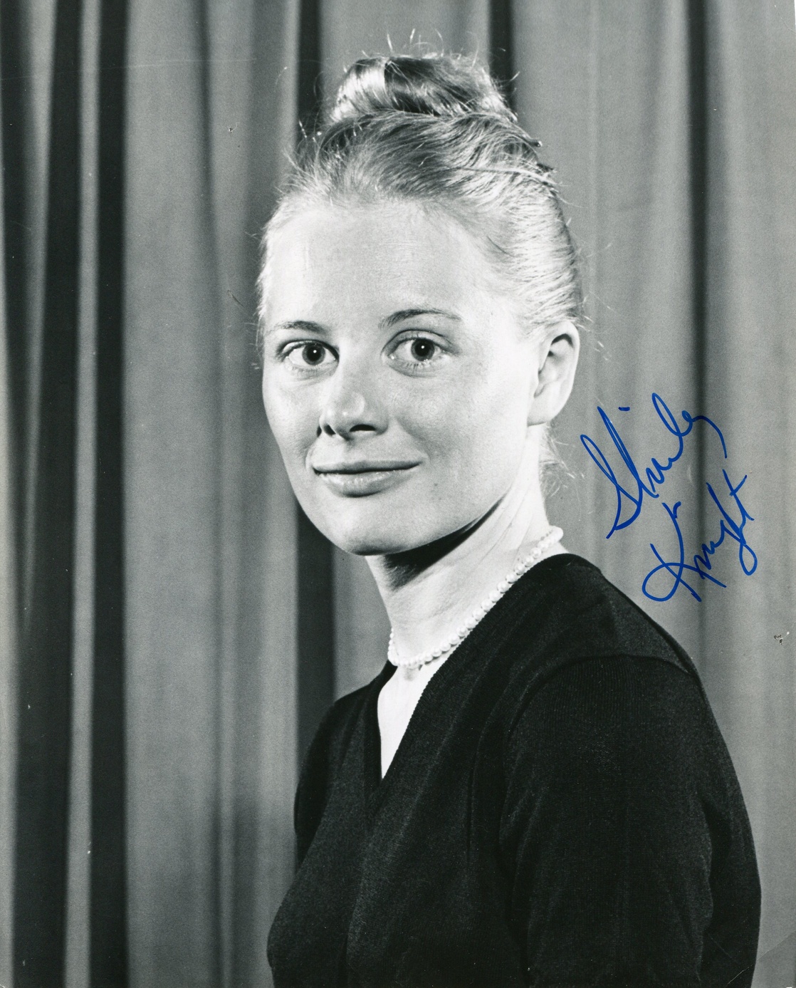 Picture of Shirley Knight