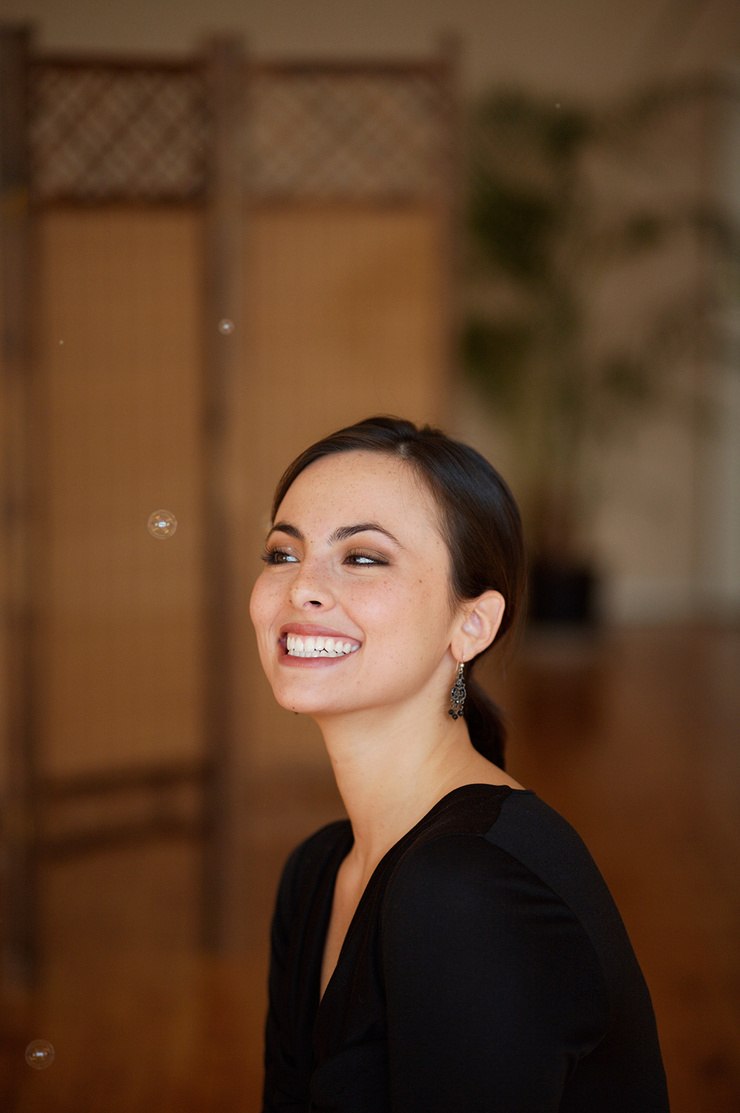 Isabel Leonard image