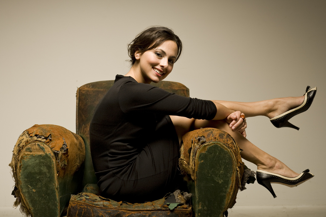 Isabel Leonard image