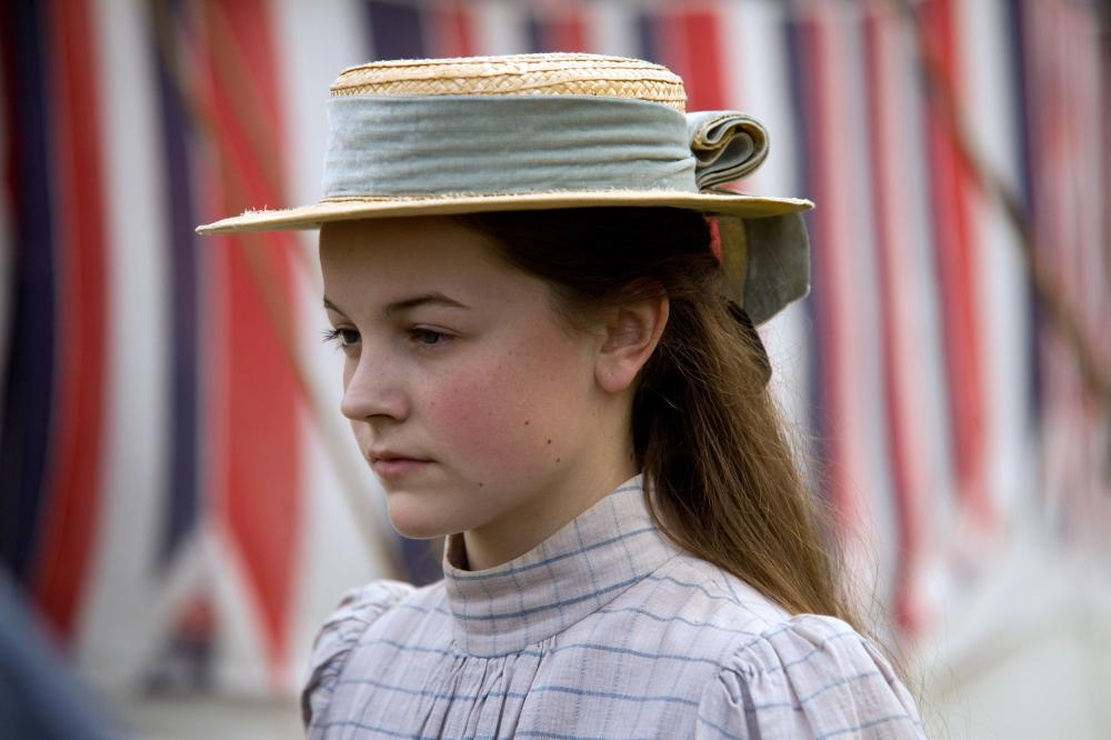 Izzy Meikle-Small image