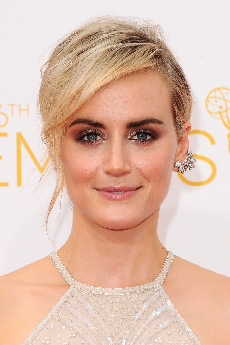 Picture of Taylor Schilling