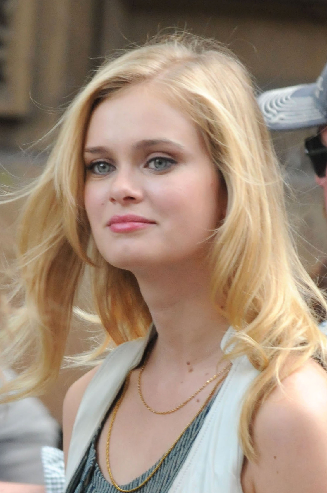 Picture of Sara Paxton