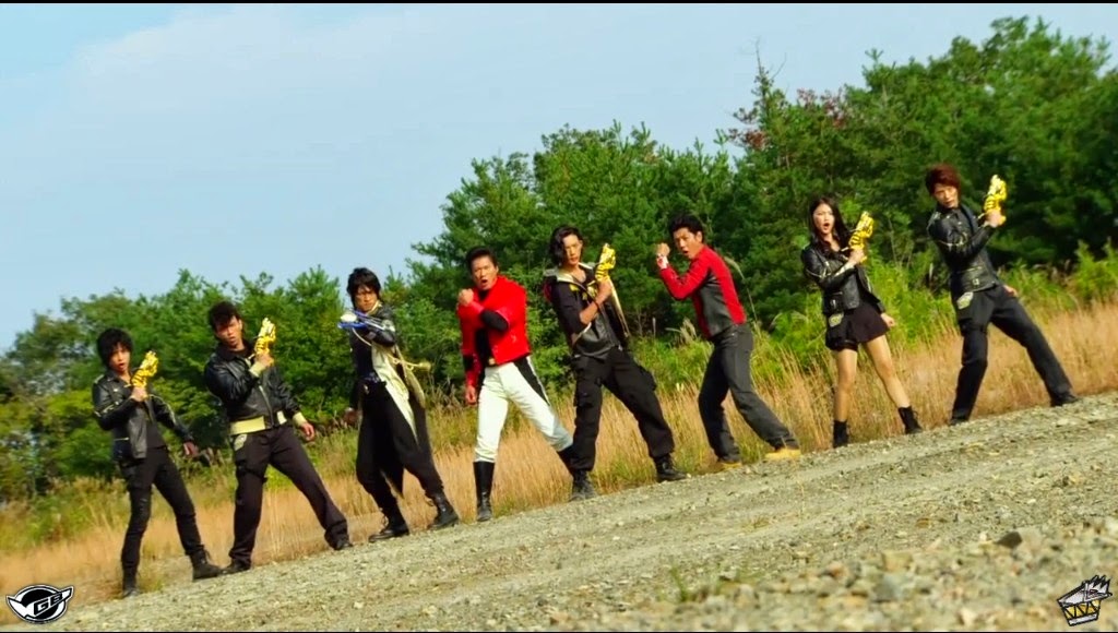 Zyuden Sentai Kyouryuuger vs. Go-Busters: Dinosaur Great Battle ...