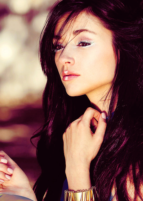 Picture of Crystal Reed