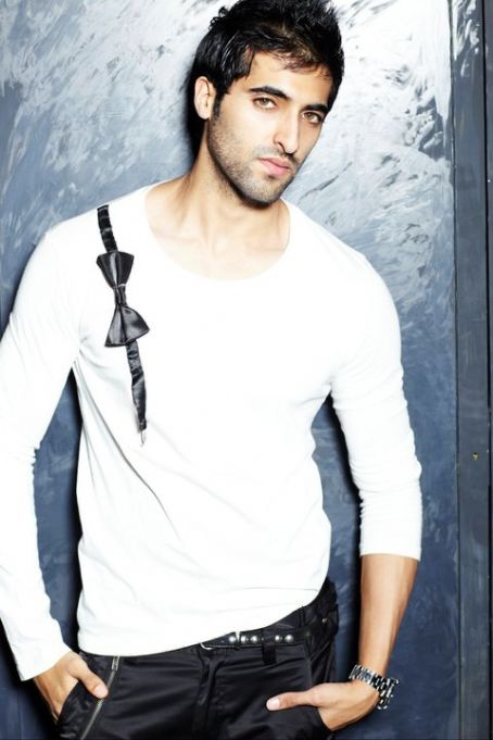 Picture of Akshay Oberoi