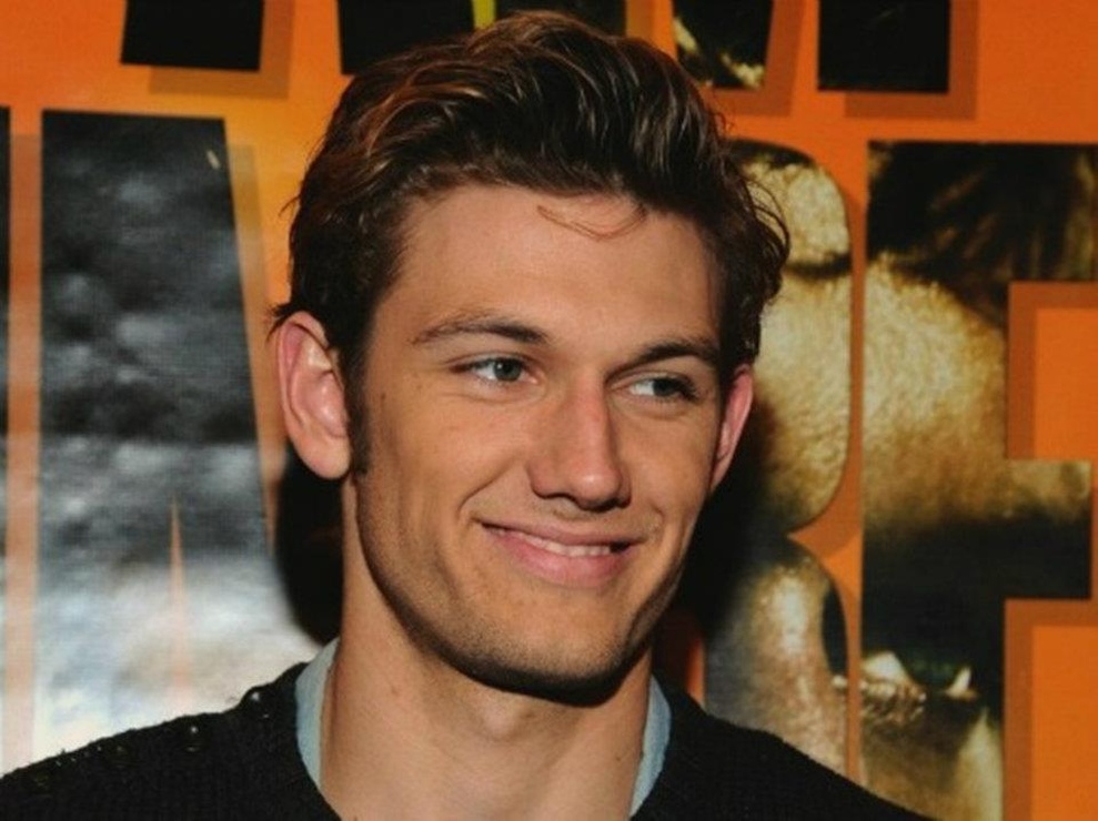 Image of Alex Pettyfer