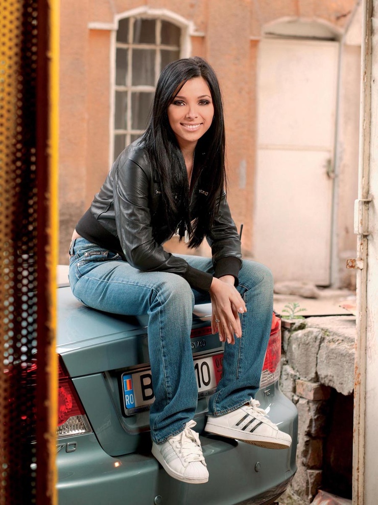 Corina Caragea image