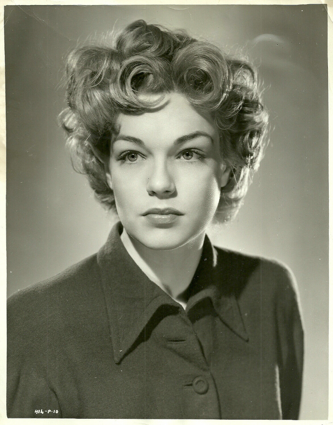 Simone Signoret picture