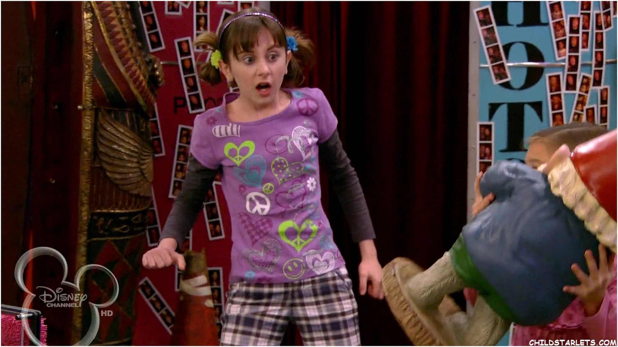 Allisyn Ashley Arm picture