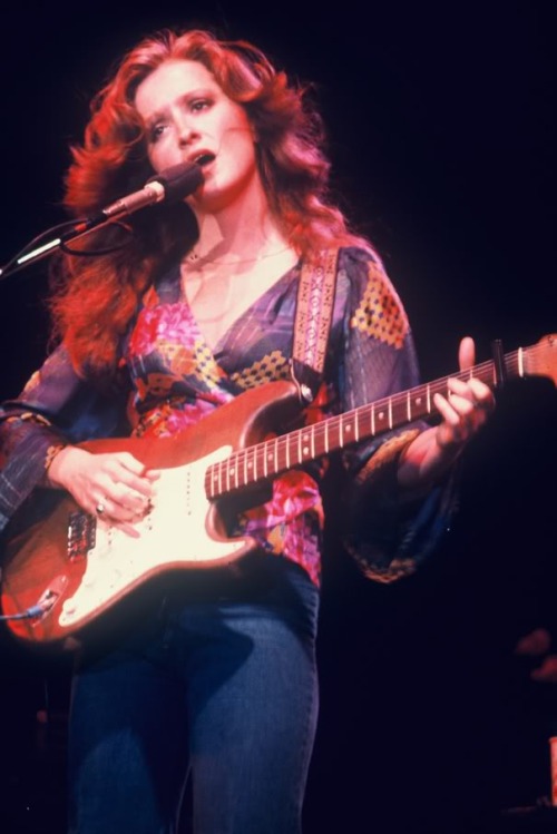 Picture of Bonnie Raitt