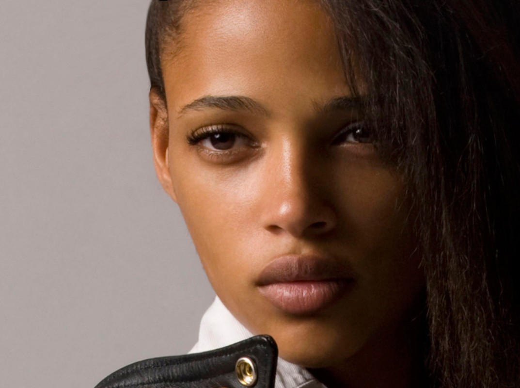 Picture of Aya Jones