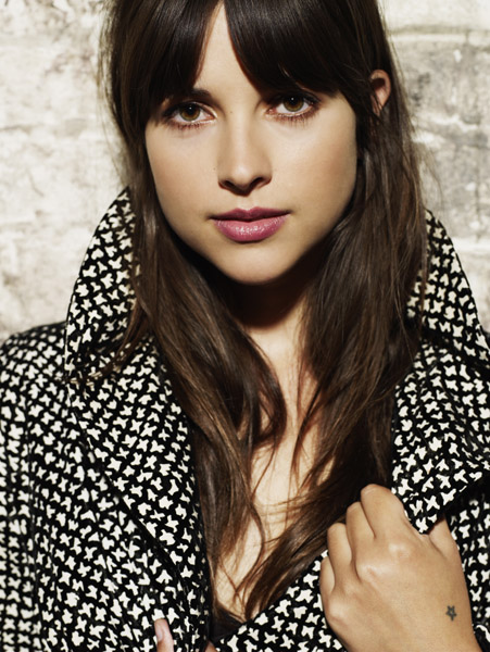 Amelia Warner picture