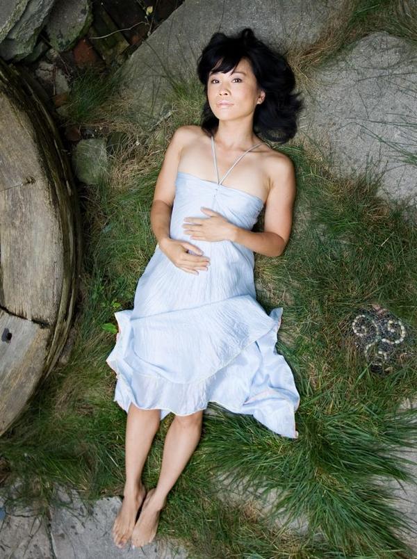 Sook-Yin Lee picture