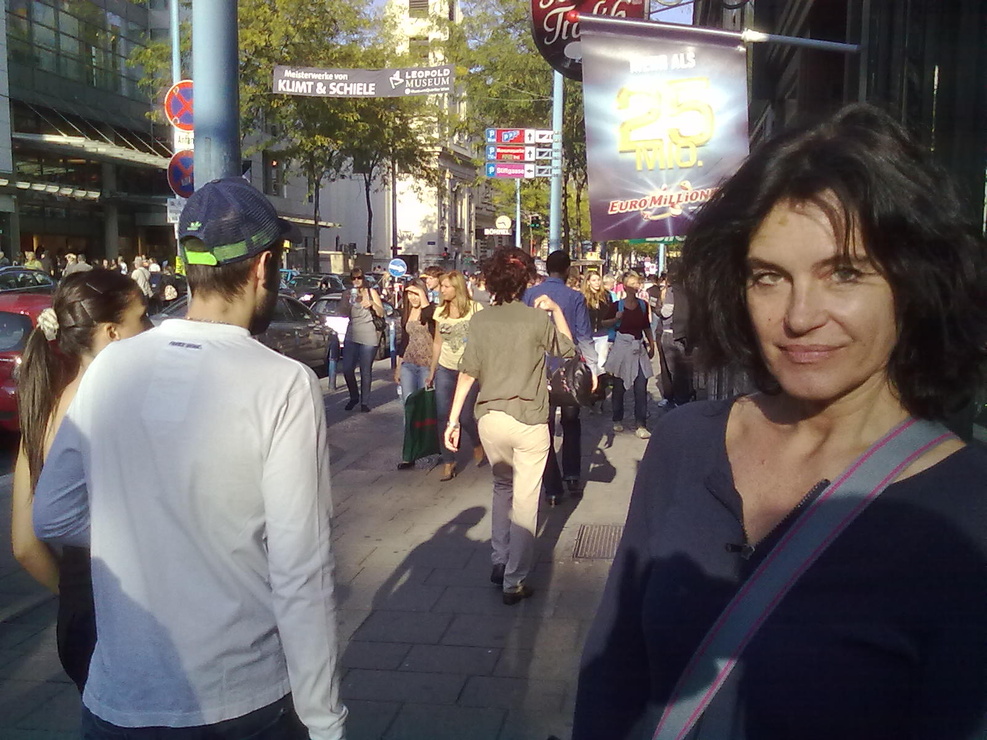 Image of Andrea Hanna Hünniger