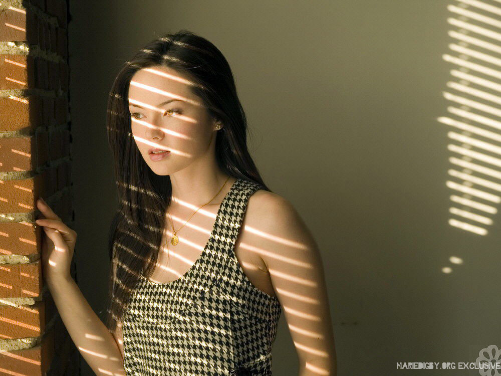 Marié Digby picture