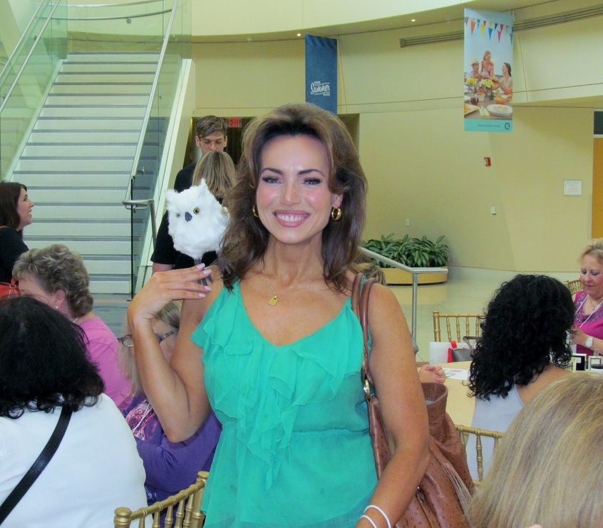 Picture of Lisa Robertson