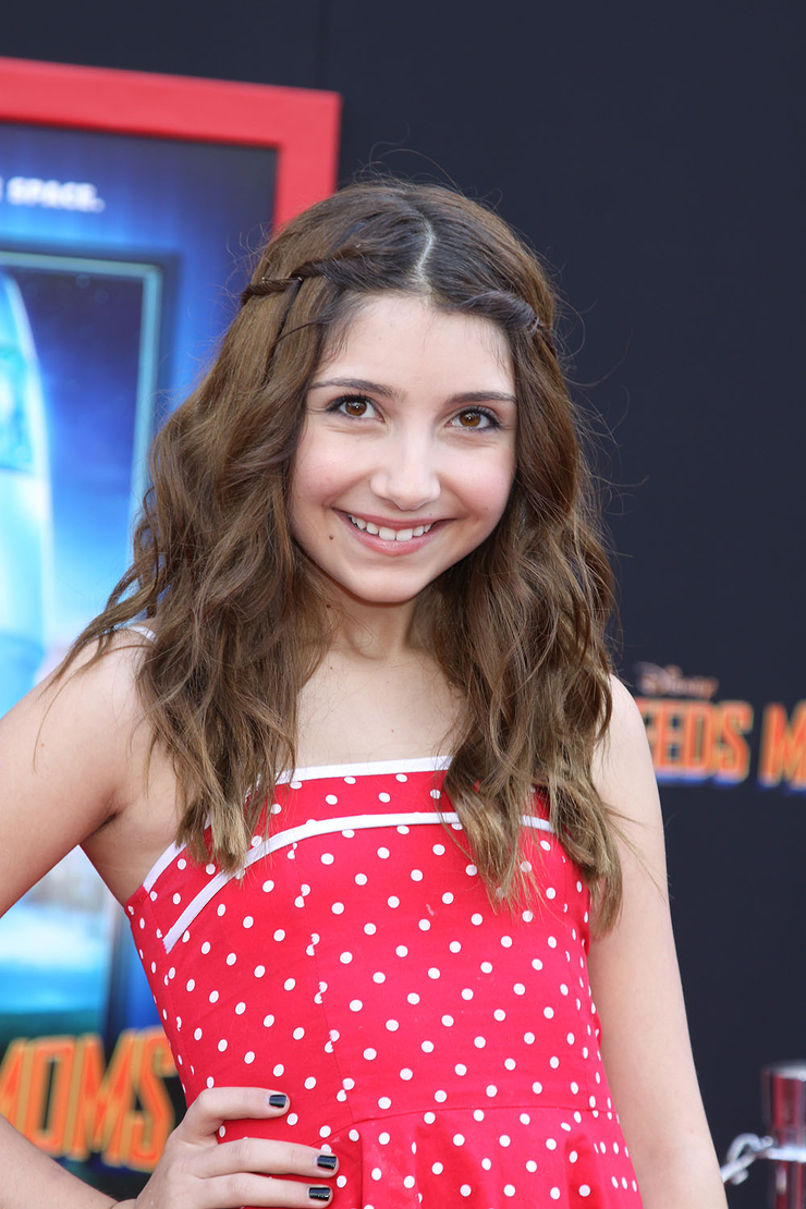 Jennessa Rose picture