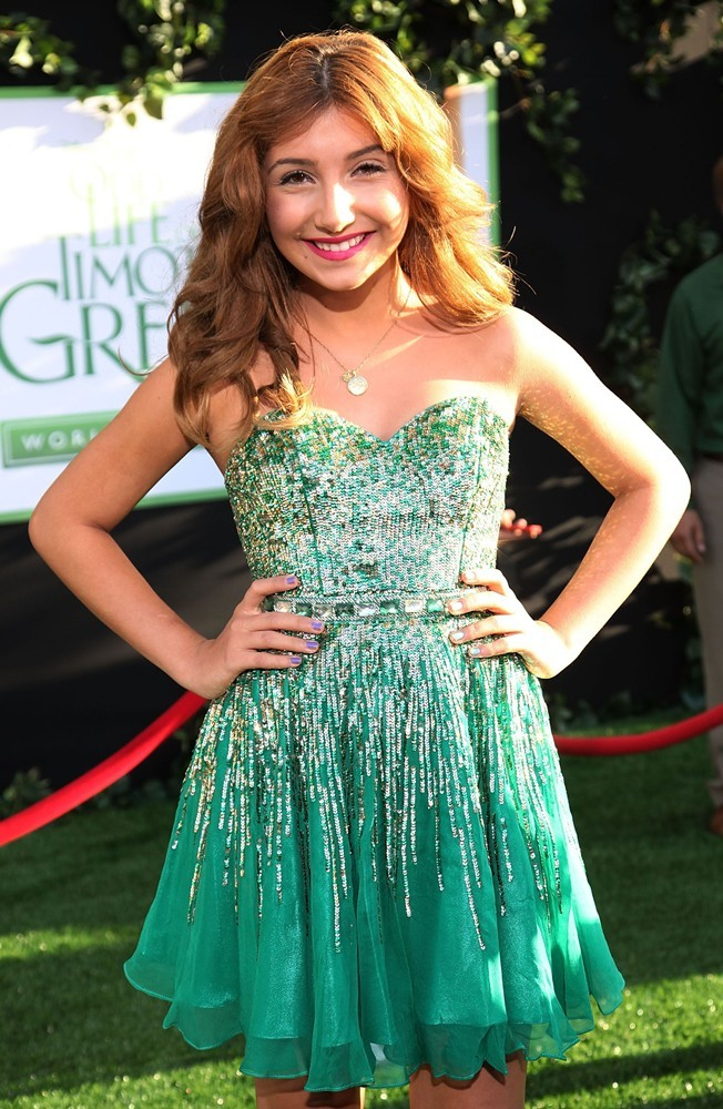 Picture of Jennessa Rose