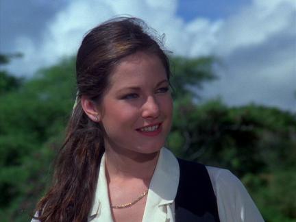 Elyssa Davalos image