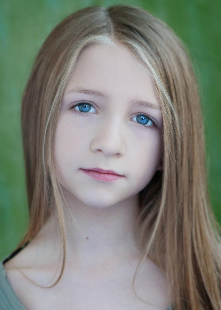 Image of Emma Rayne Lyle