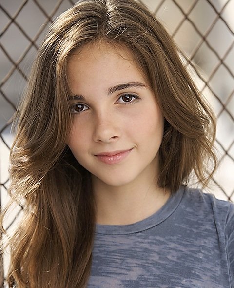 Haley Pullos picture