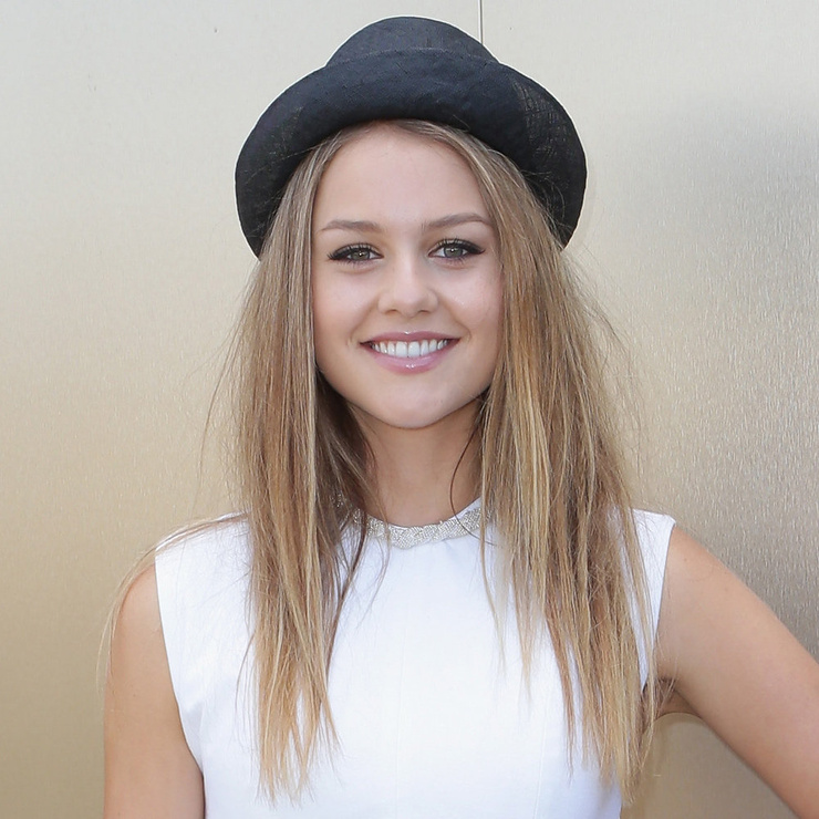 Picture of Isabelle Cornish