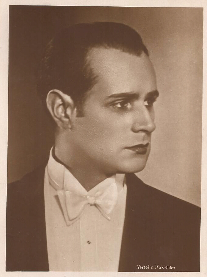 Image of Victor Varconi