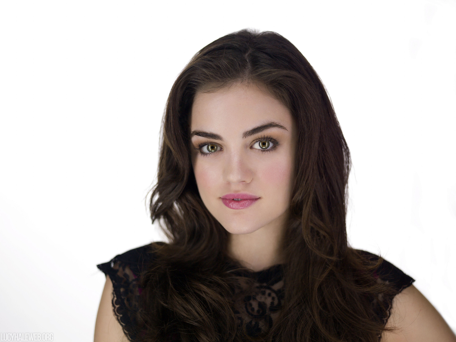 Aria Montgomery picture