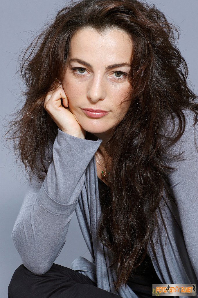 Picture of Ayelet Zurer