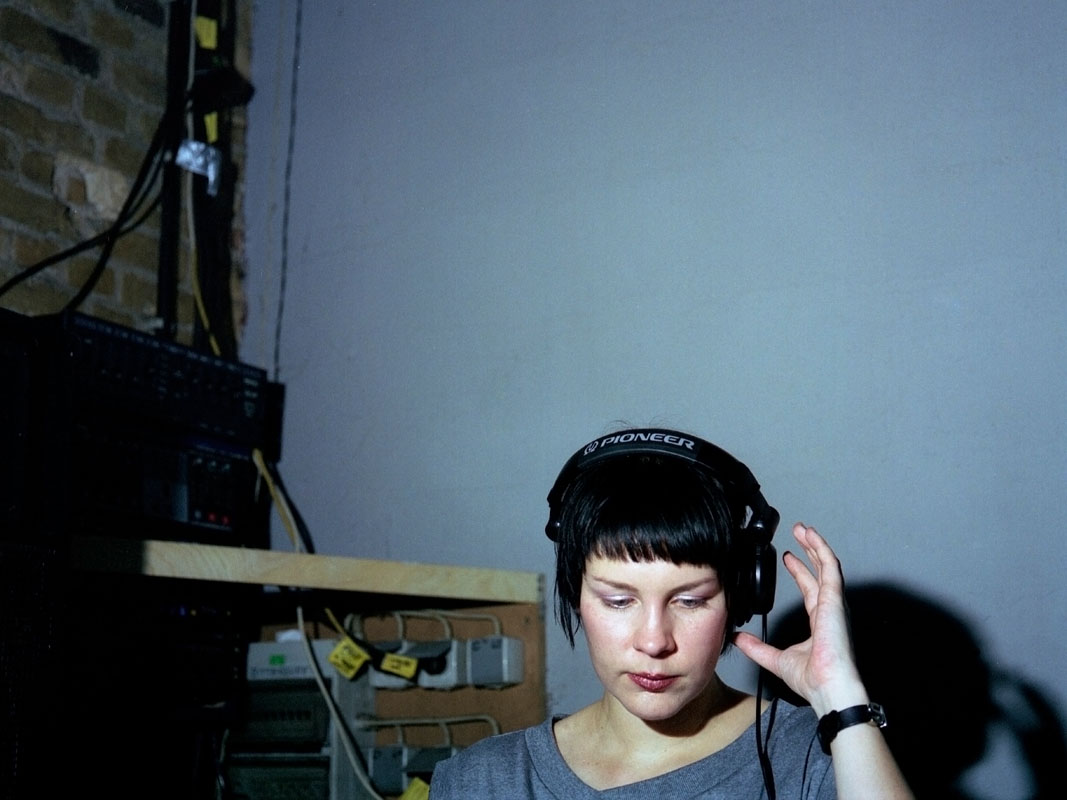 Miss Kittin image