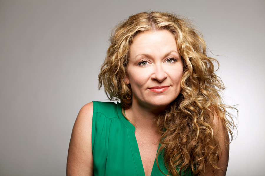 Sarah Colonna image