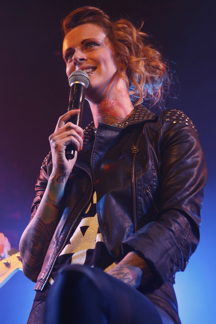 Jennifer Weist picture