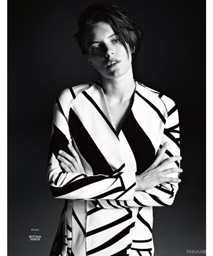 Erika Linder image