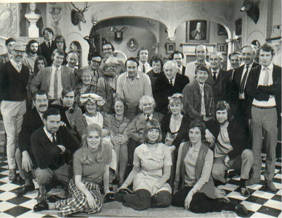 Picture of His Lordship Entertains