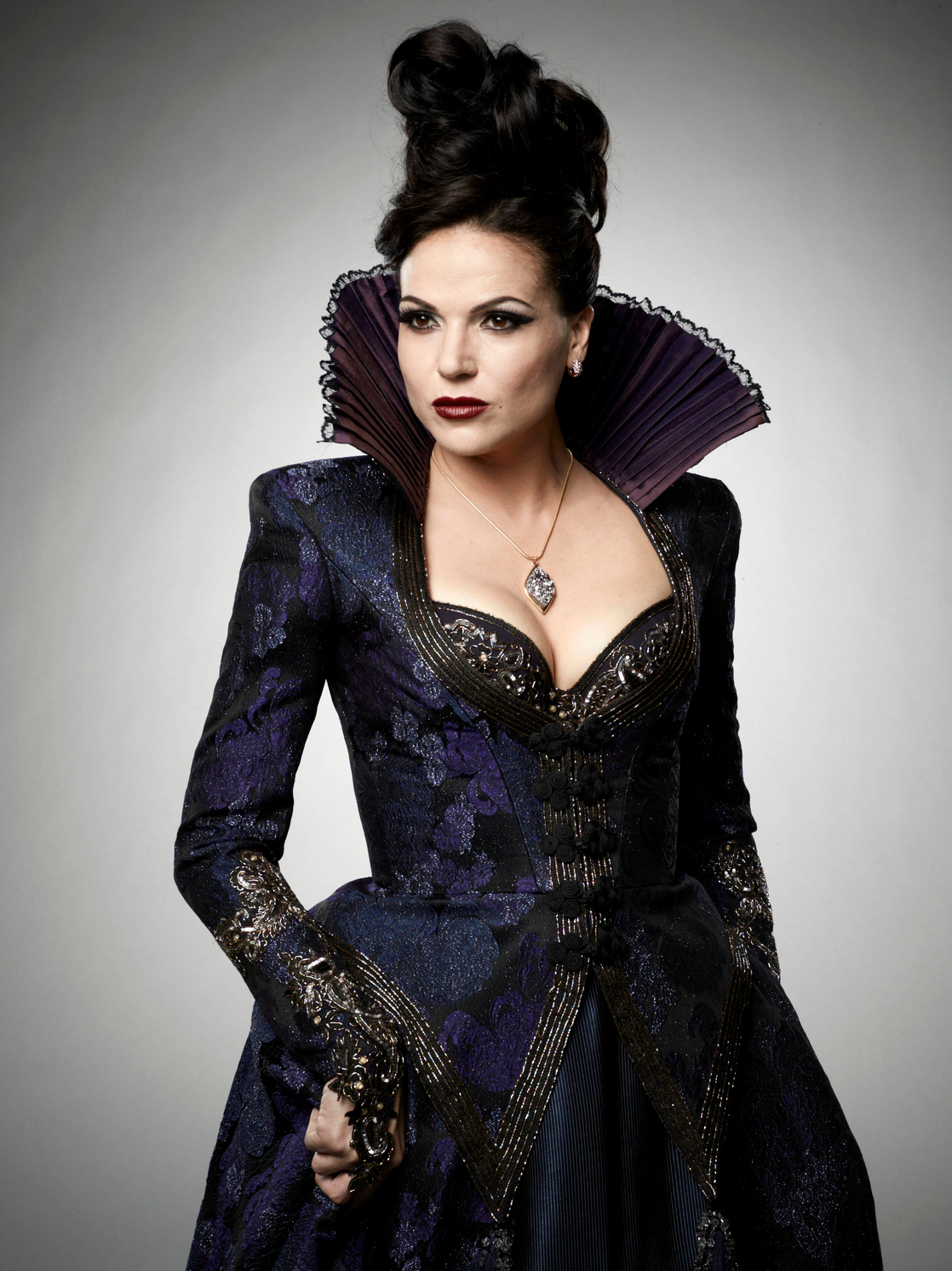 Regina Mills/Evil Queen image