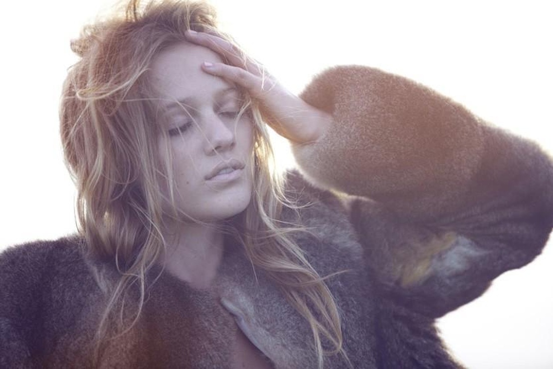 Picture of Zippora Seven