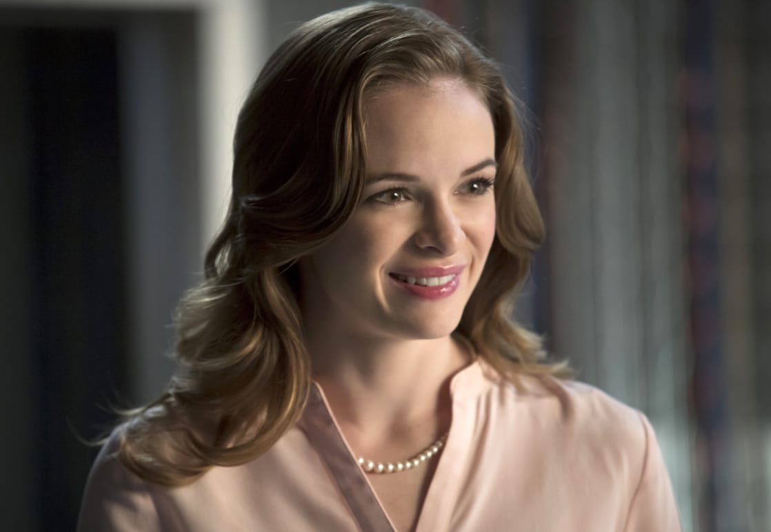 Caitlin Snow